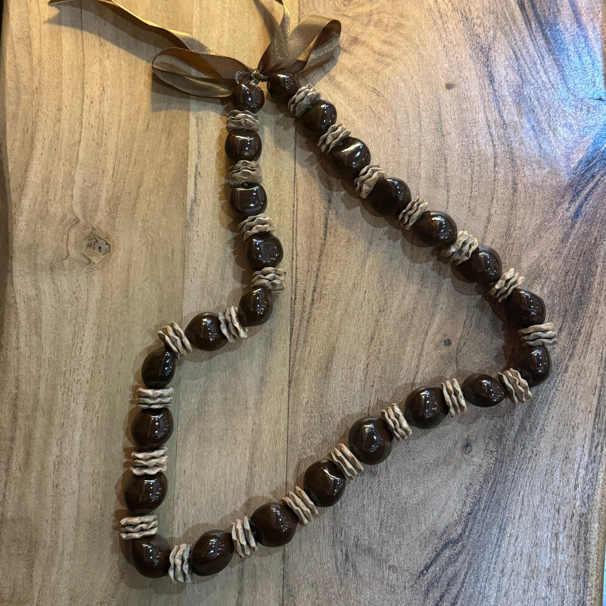 Kukui Nut & Puamana Shell Lei – Coco's Trading Post